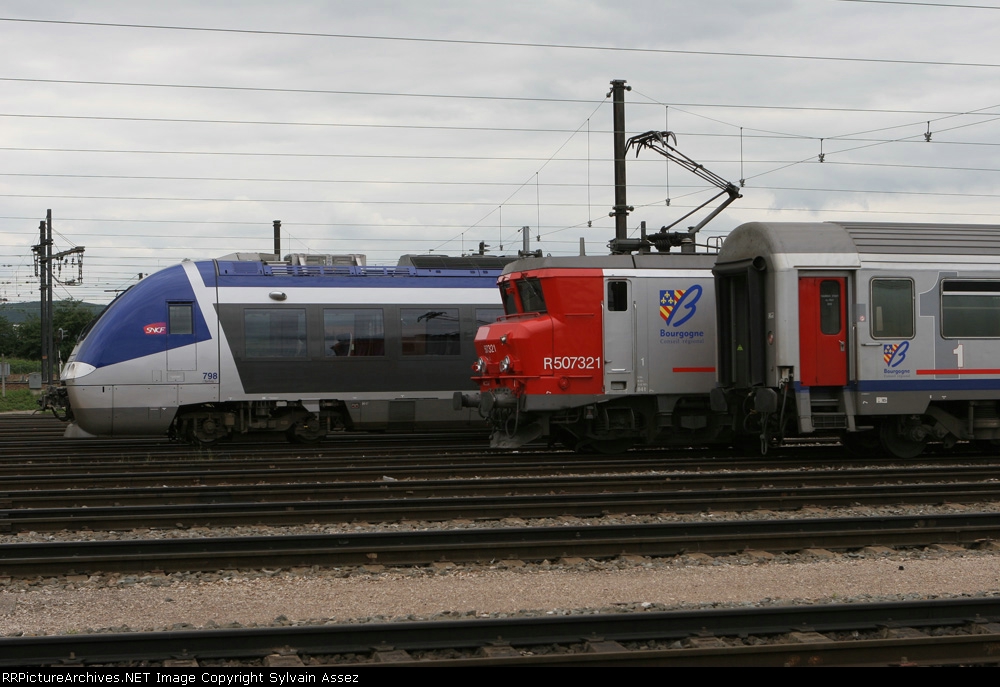 SNCF B 81798 - BB 7321
